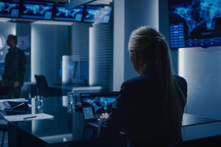 Chi è Elisabetta Belloni, prima donna a capo dei Servizi Segreti